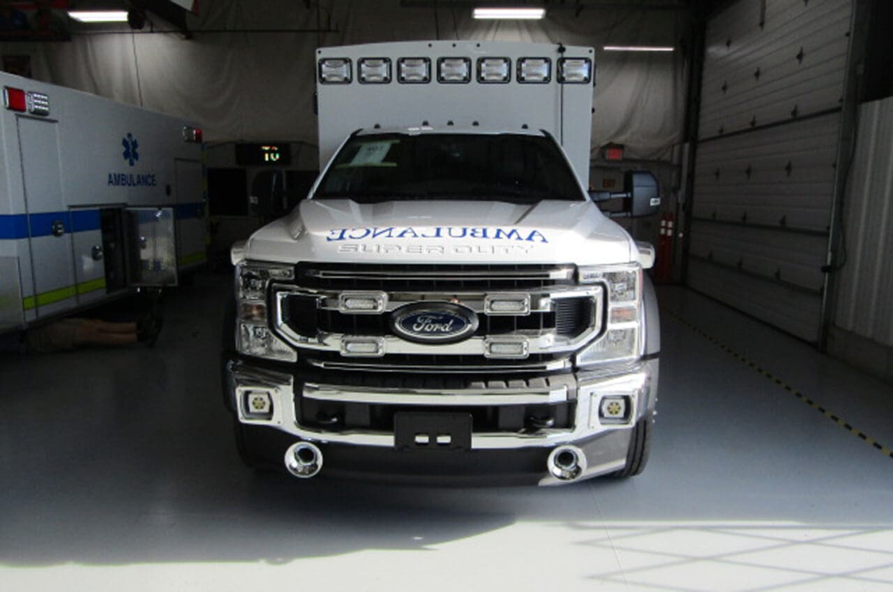 8412 Express Plus Type I Ambulance - Braun Ambulances