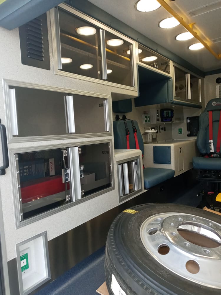 8469-71 Super Chief Type I Ambulance - Braun Ambulances